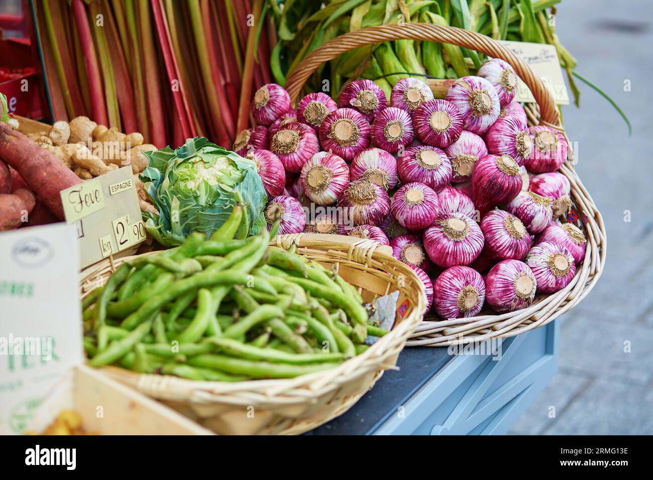 Fresh healthy bio vegetables, garlic and grean beans, on Parisian ...