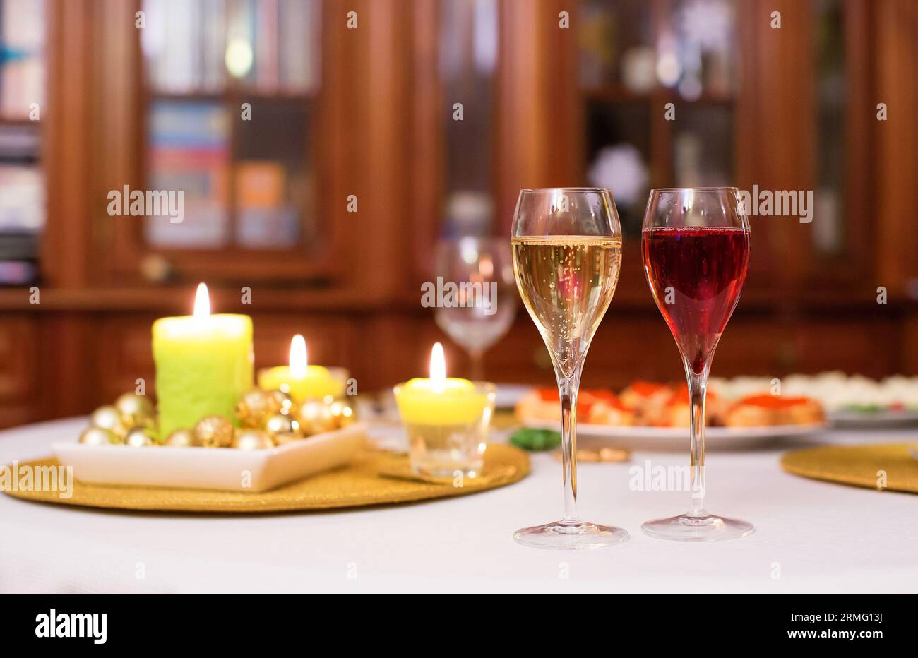 Kir royale champagne cocktail hi-res stock photography and images - Alamy