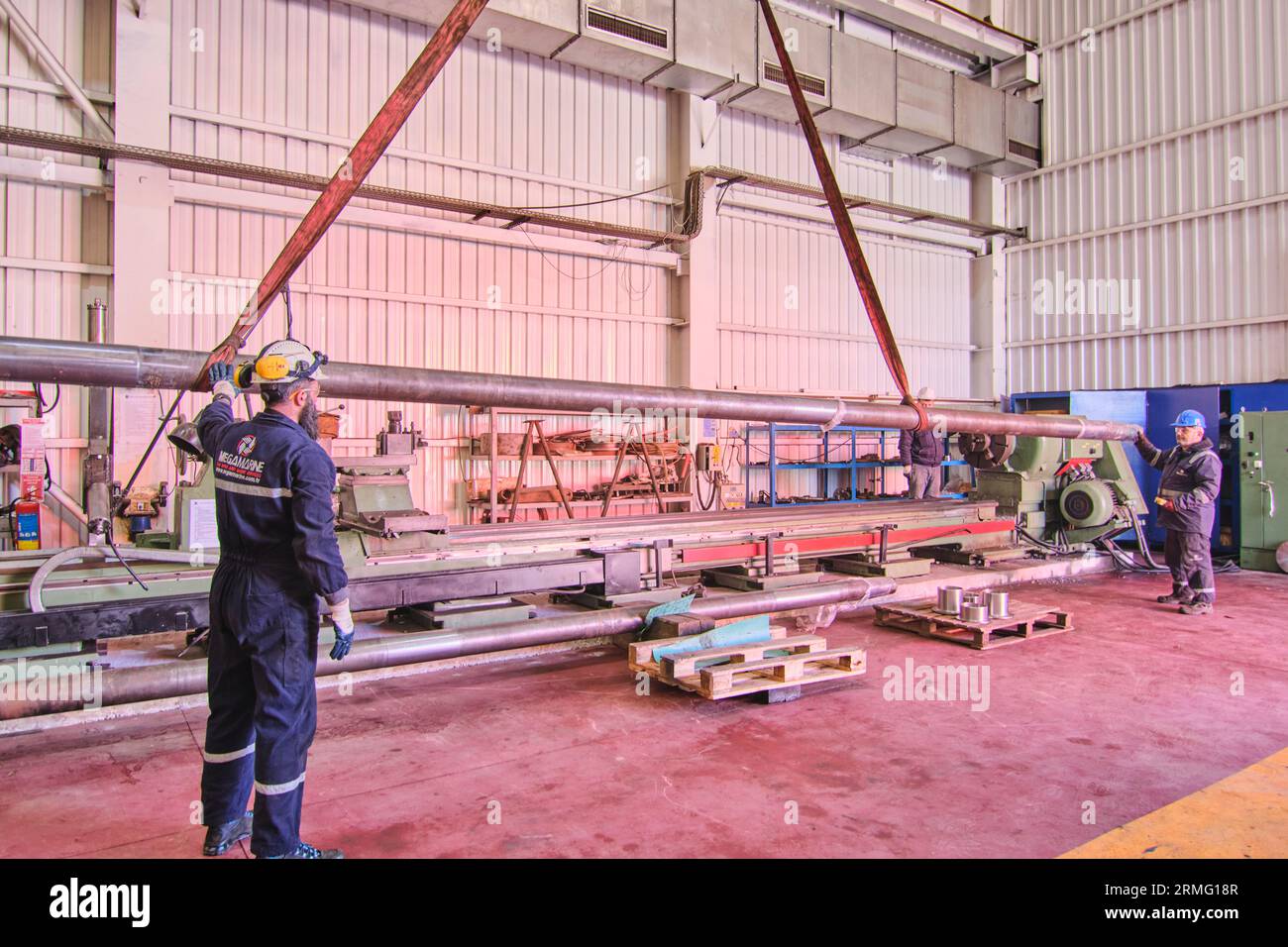 Hoisting machinery hi-res stock photography and images - Alamy