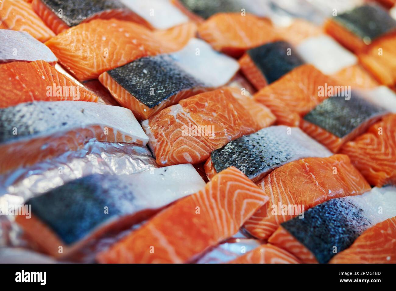 Salmon paris hi-res stock photography and images - Alamy