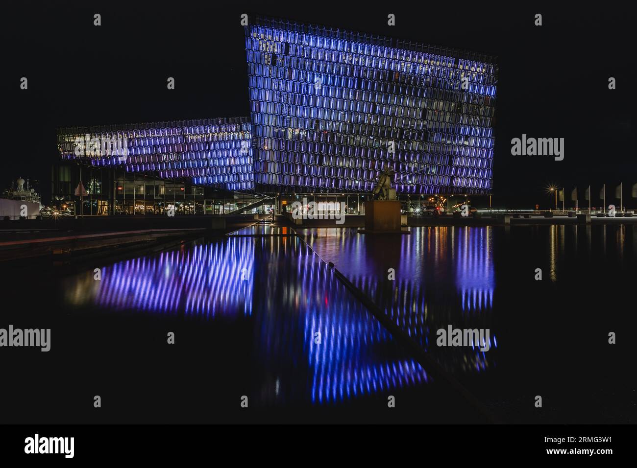 Harpa Concert Hall and Conference Centre reflects with The Musician at ...