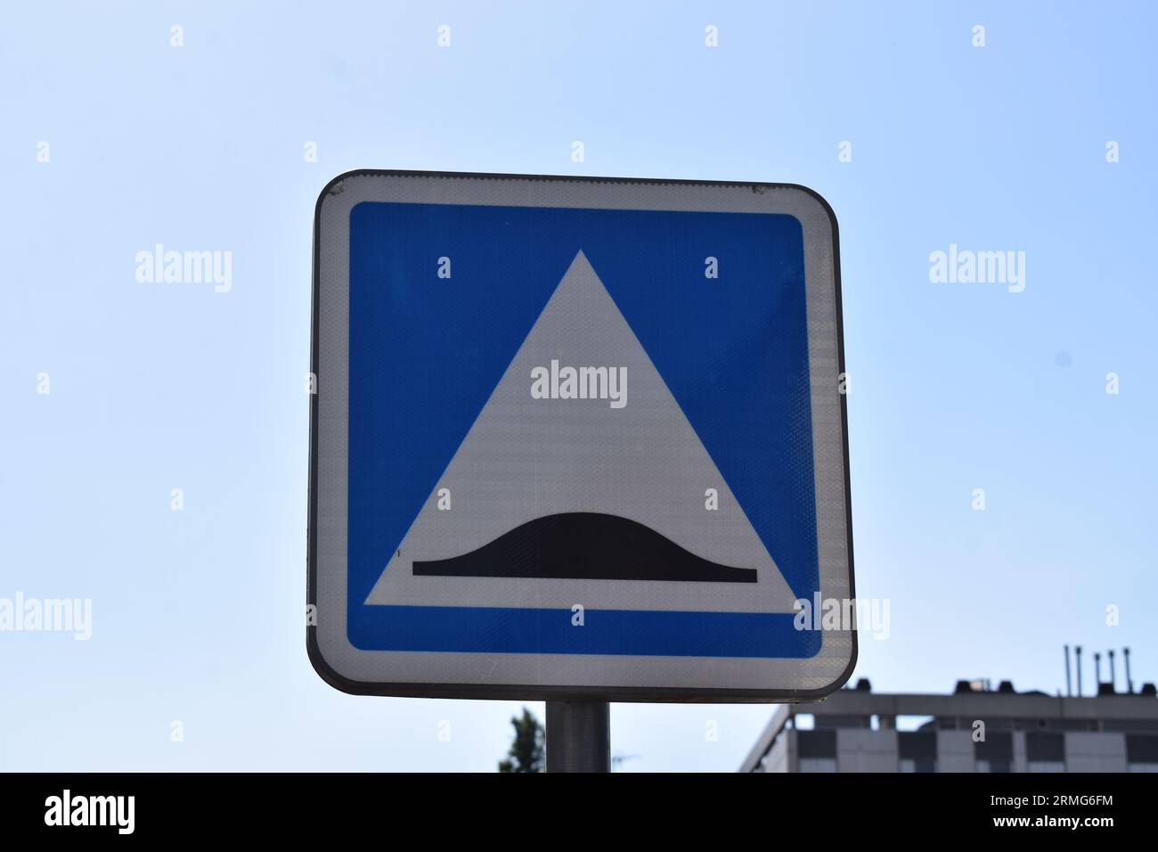 speed bump warning sign Stock Photo - Alamy