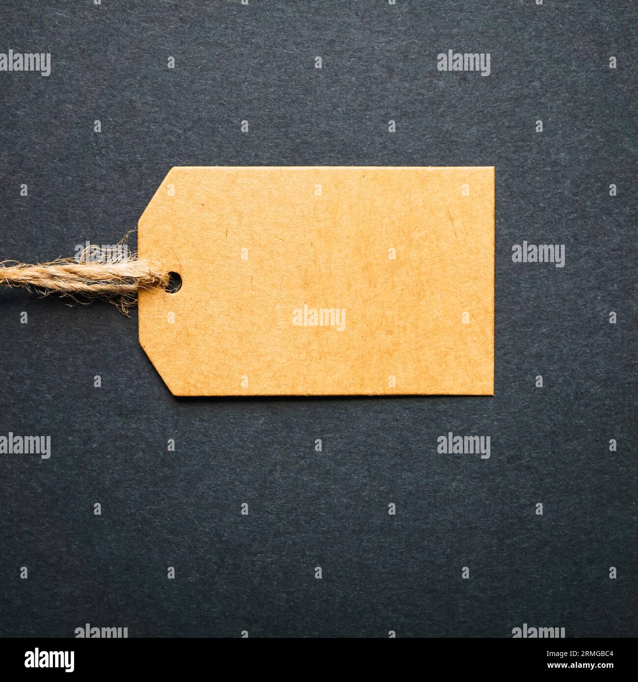 Black tag recycle symbol icon hi-res stock photography and images - Alamy