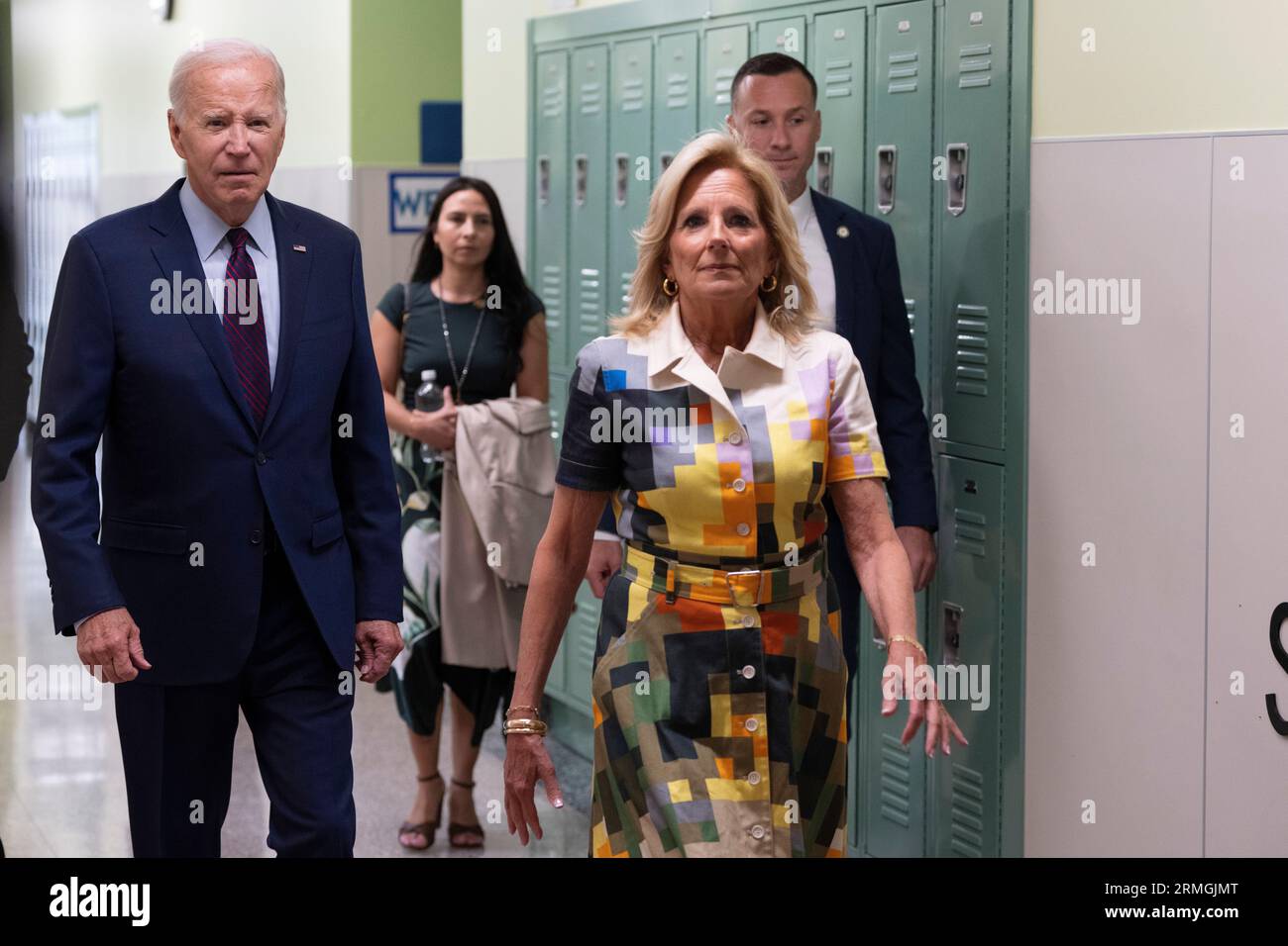 Welcome back 2024 hi-res stock photography and images - Alamy