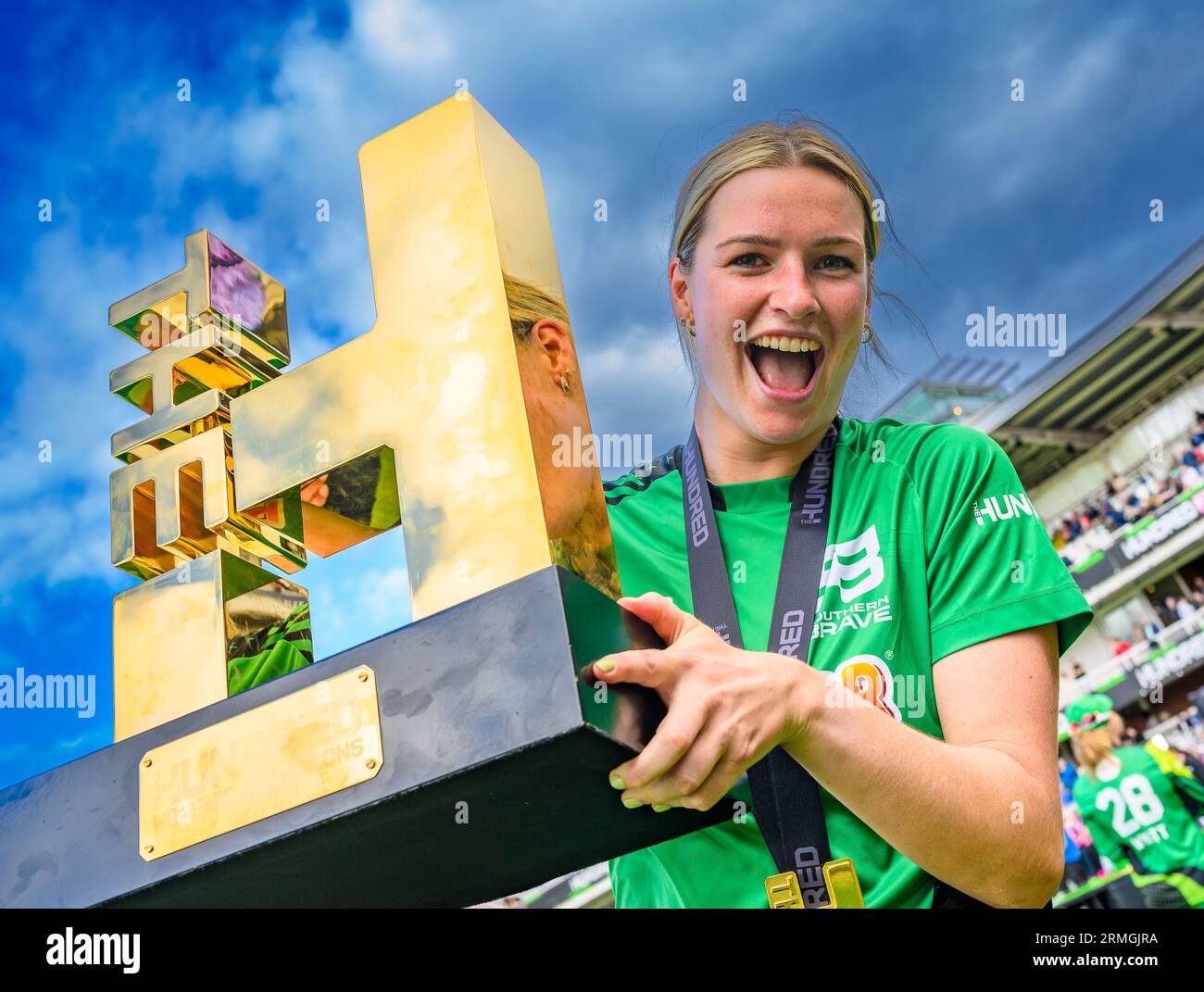 Southern brave the hundred trophy hi-res stock photography and images ...