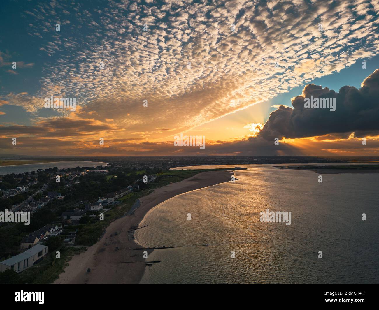 Altocumulus sea hi-res stock photography and images - Alamy