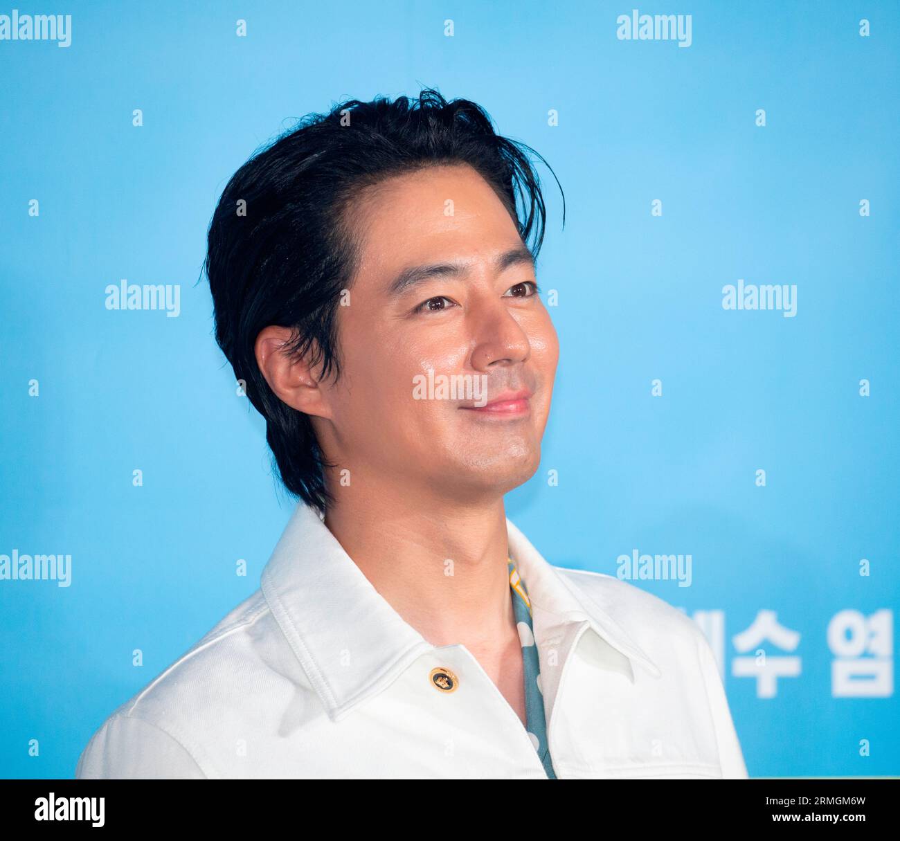 Zo in sung hi-res stock photography and images - Alamy