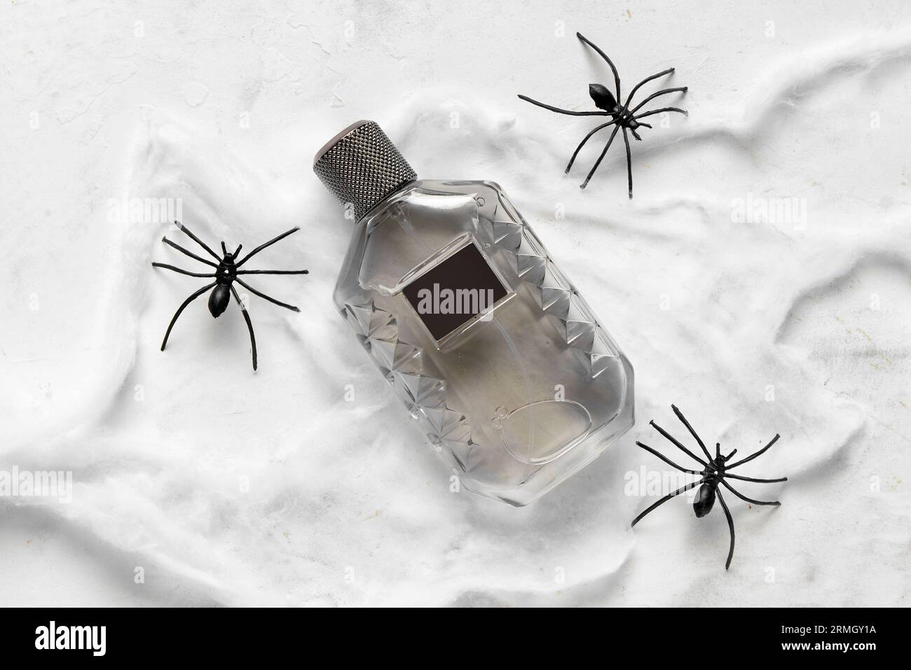 Applying perfume autumn hi-res stock photography and images - Alamy