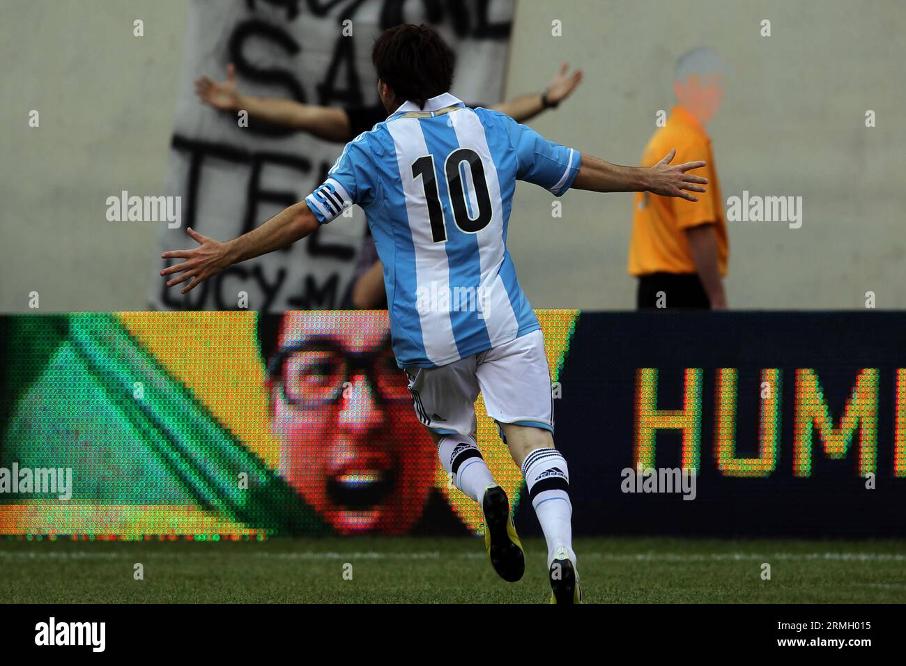 Lionel messi goal celebration argentina hi-res stock photography and ...