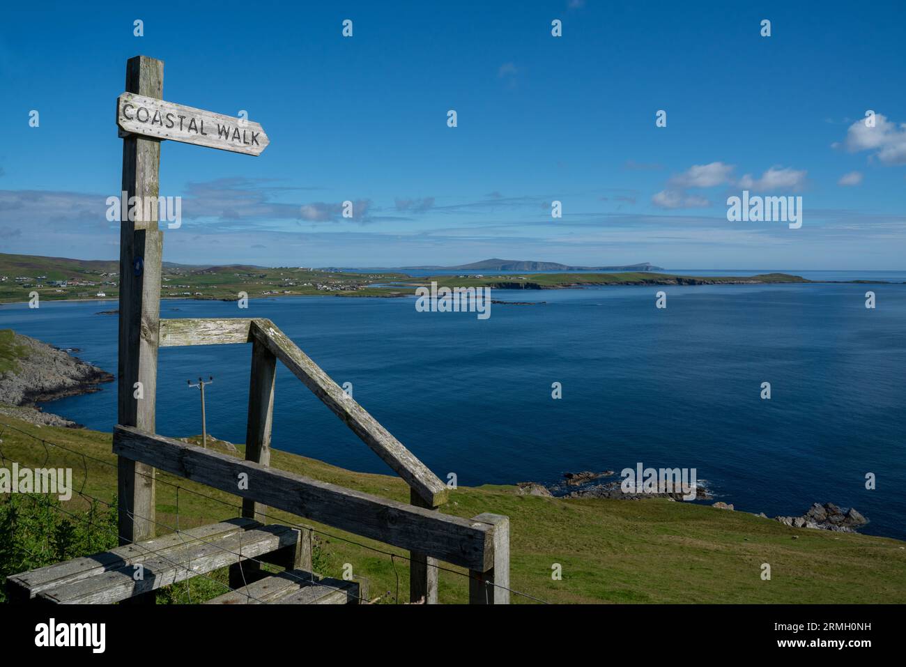 Coastal walk sign, Shetland Stock Photo - Alamy