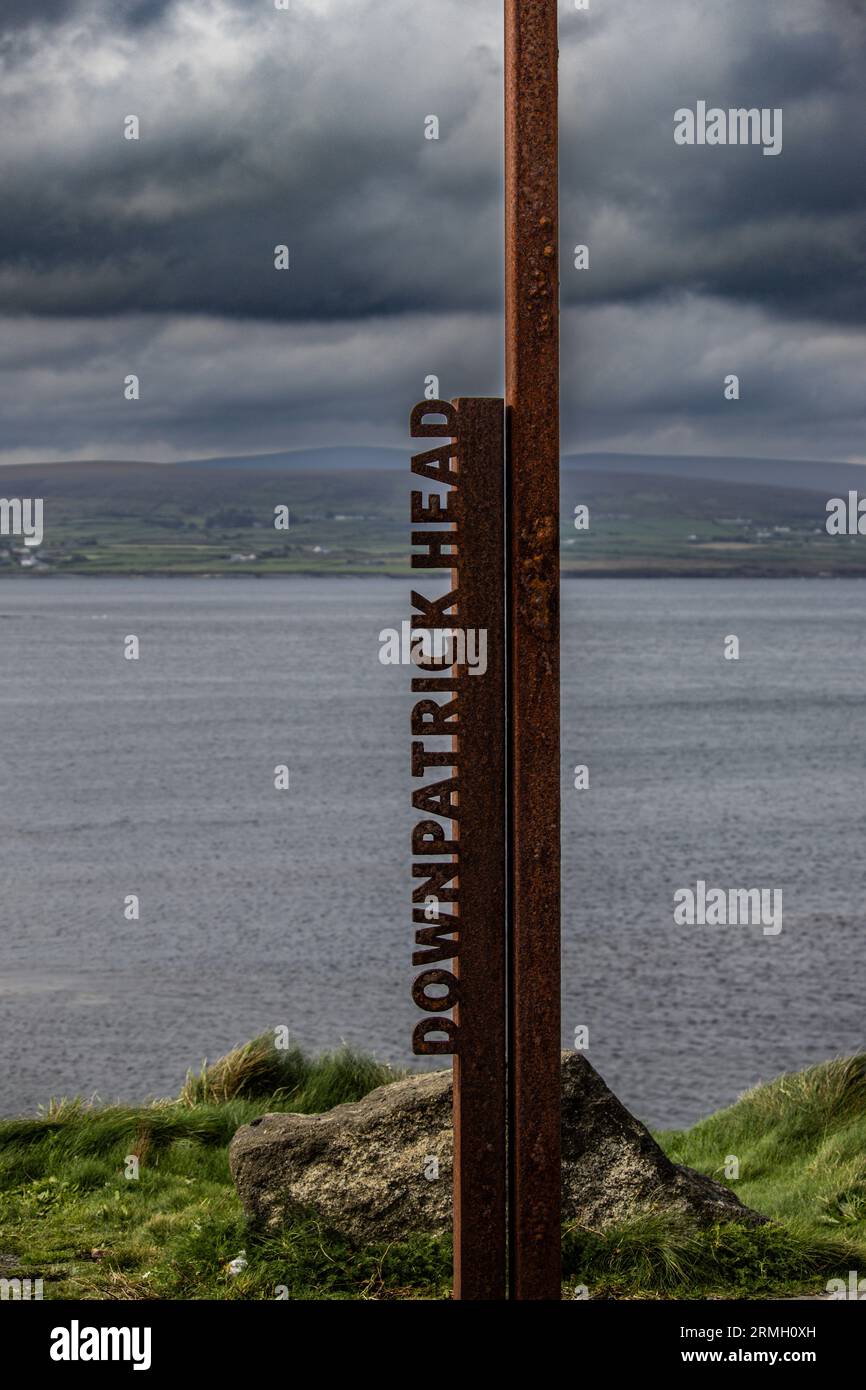 Wild atlantic way sign hi-res stock photography and images - Alamy