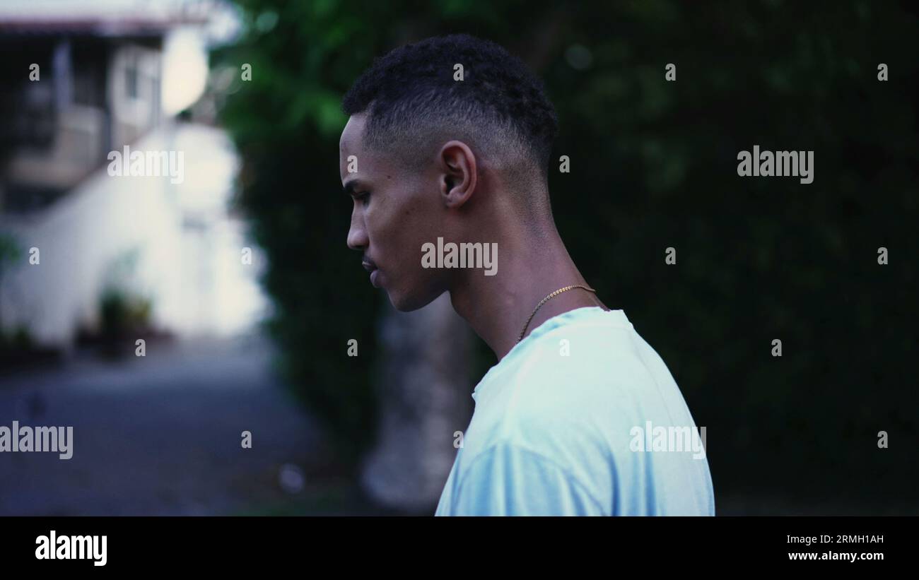 Forward tracking shot hi-res stock photography and images - Alamy