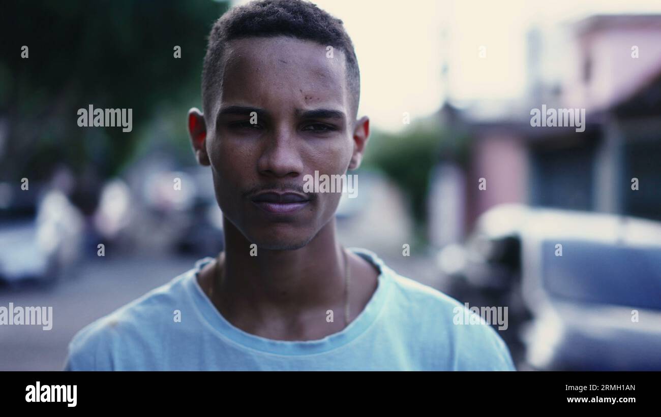 Forward tracking shot hi-res stock photography and images - Alamy