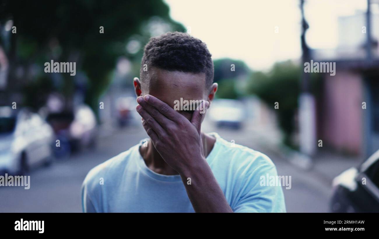 Forward tracking shot hi-res stock photography and images - Alamy