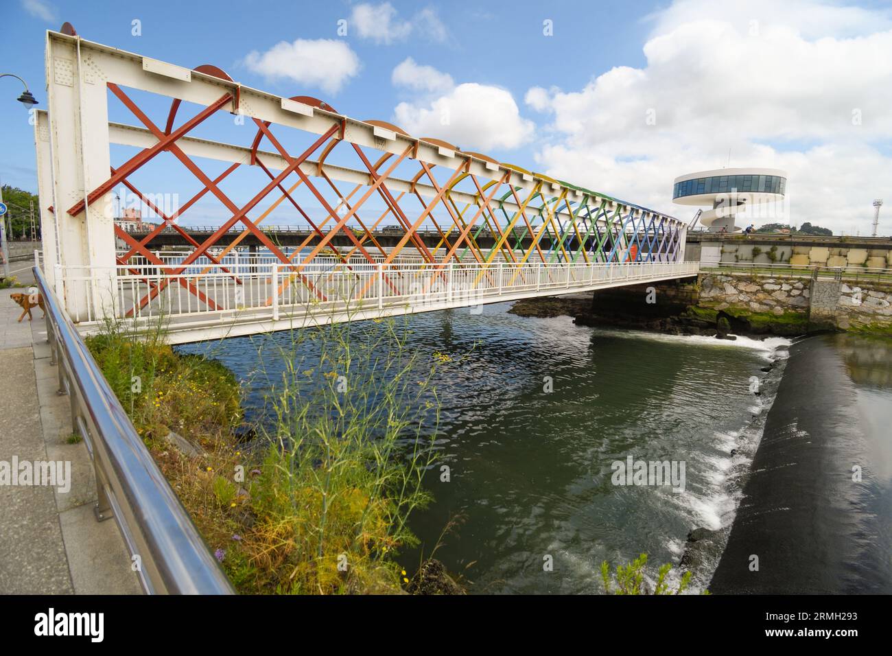 Sansebastian Bridge over the Alvares river in Avilés Stock Photo - Alamy