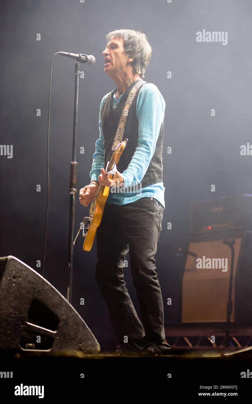Johnny marr 2023 hi-res stock photography and images - Alamy