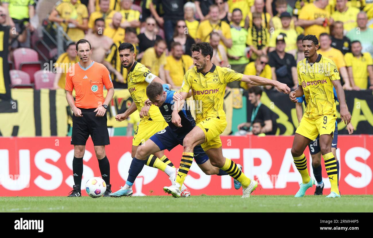 Mainz, Deutschland. 12th Aug, 2023. firo : 08/12/2023, football, soccer, DFB-Pokal, season 2023 ...