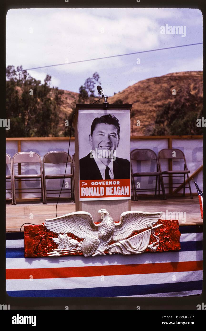 Hollywood actor Ronald Reagan campaigns for California governor in 1966 ...