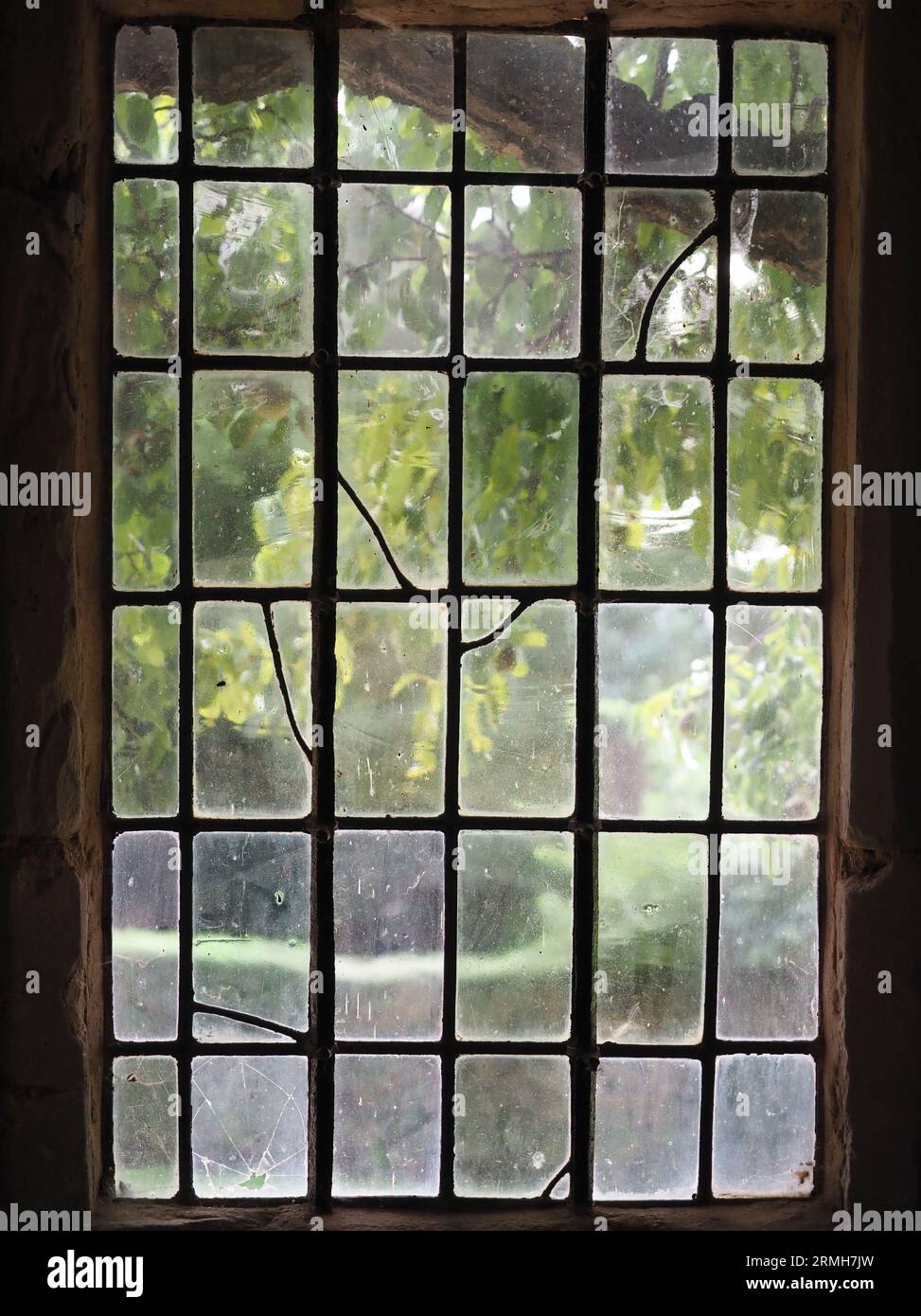 Old english window view hi-res stock photography and images - Alamy