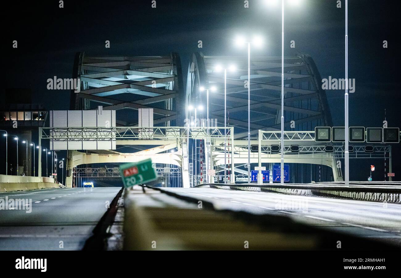 ROTTERDAM - The Van Brienenoord Bridge is closed for work. Traffic in ...