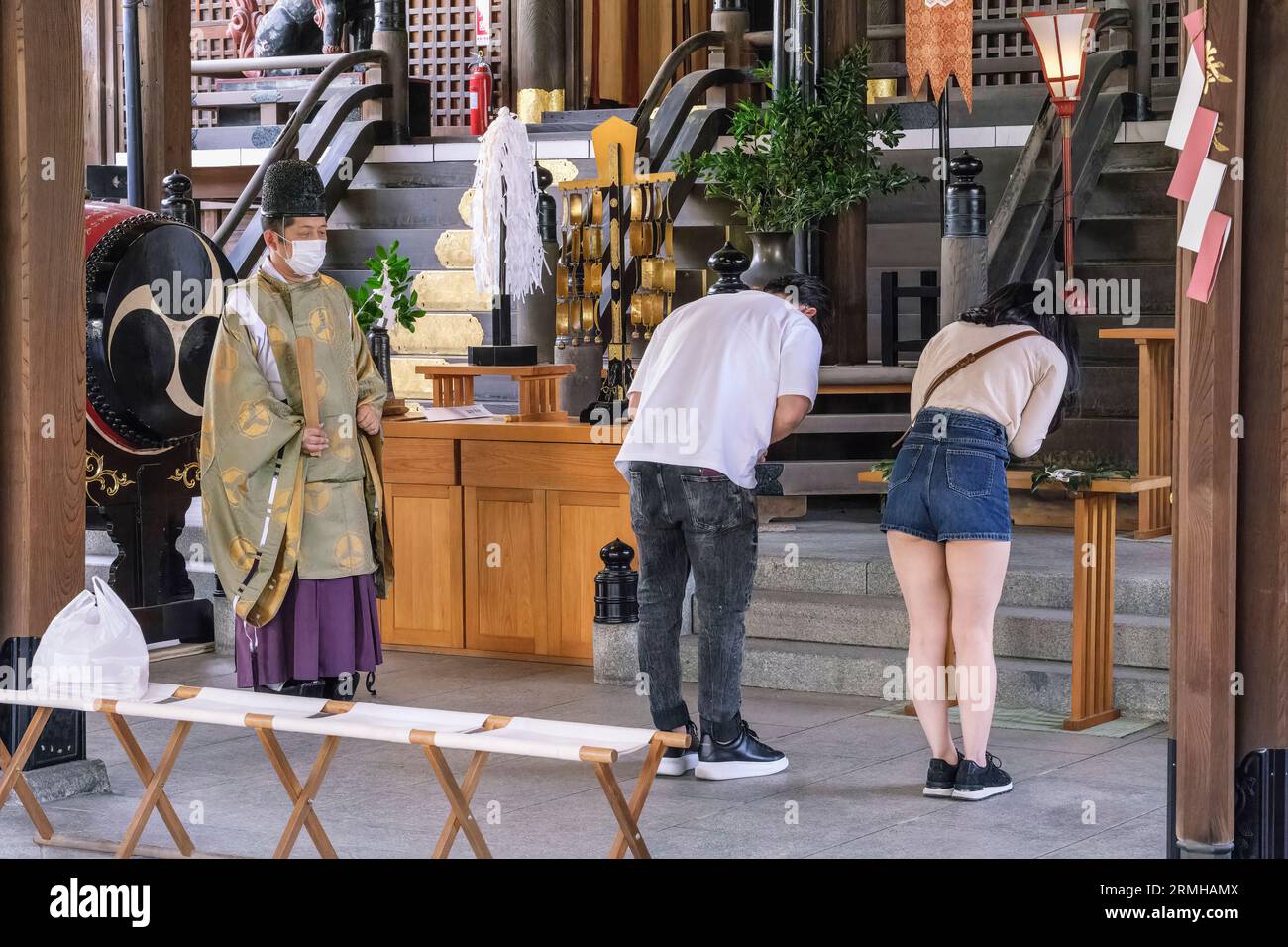 Shinto shrine ritual hi-res stock photography and images - Alamy