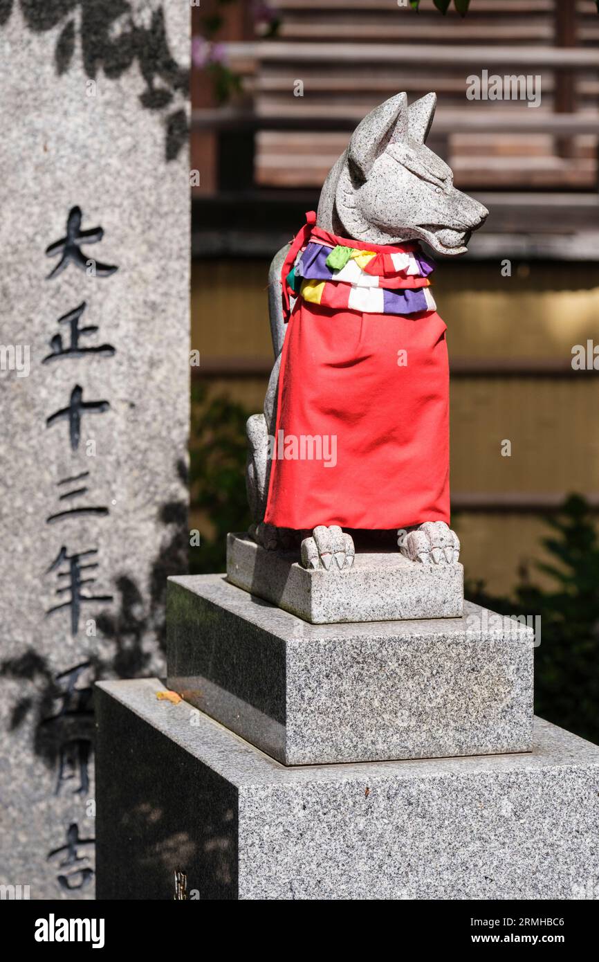 Japan, Kyushu, Fukuoka, Hakata. Guardian Fox (Kitsune) at Kushida ...