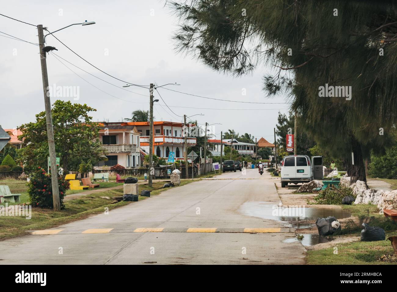Middle class neighbourhood hi-res stock photography and images - Alamy