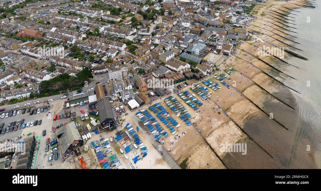 England kent whitstable shingle hi-res stock photography and images - Alamy