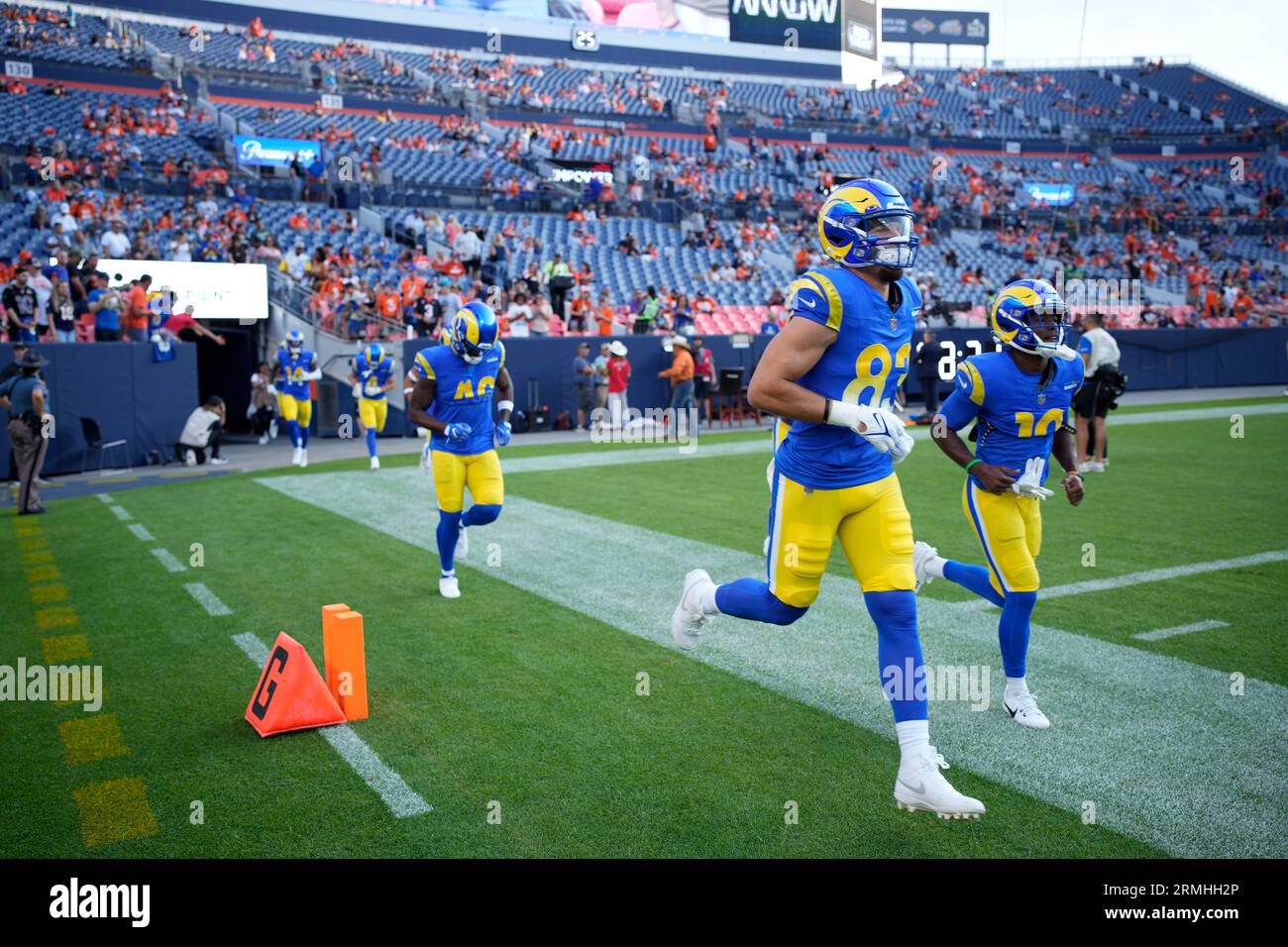 Los Angeles Rams tight end Nikola Kalinic (83) takes field before an ...