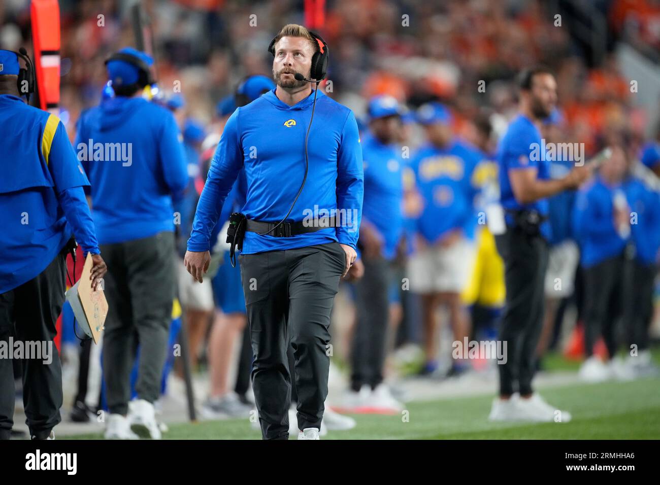 Los Angeles Rams head coach Sean McVay () in the first half of an NFL ...