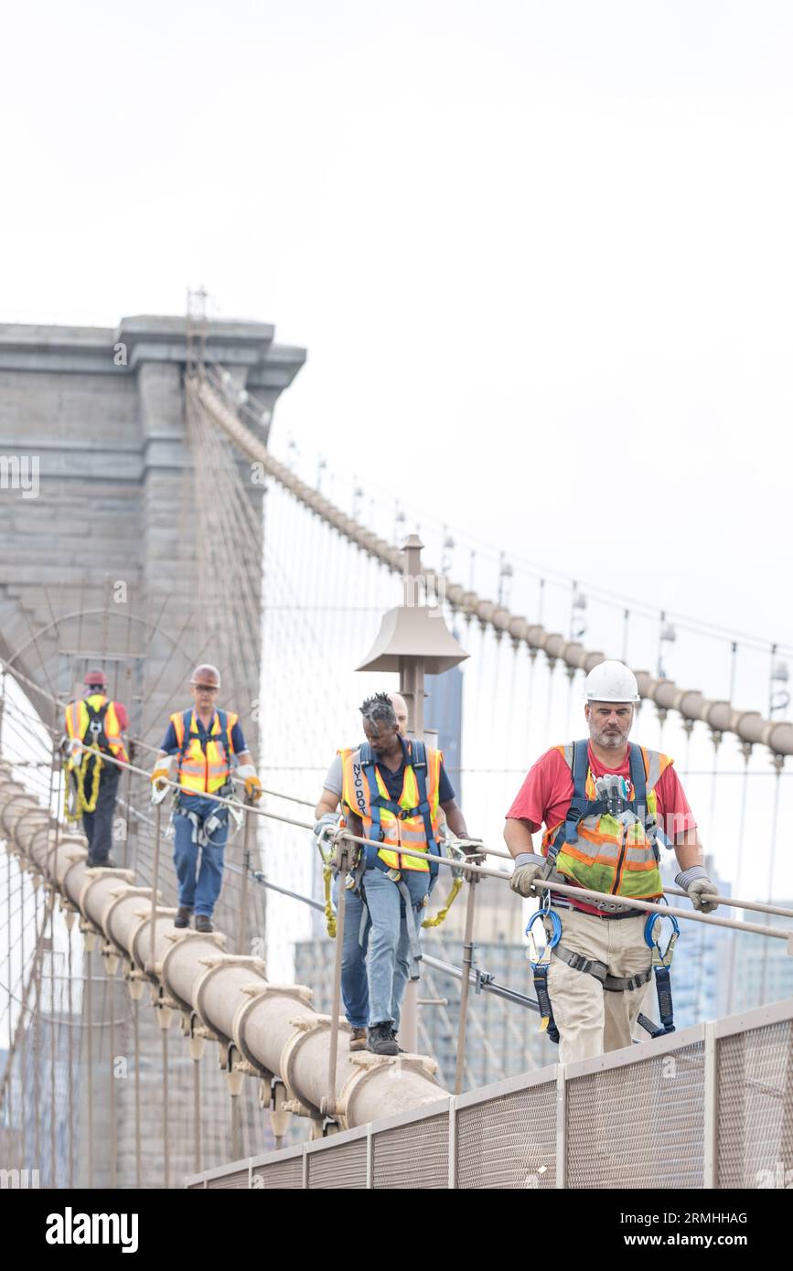 Operators are passengers transiting the structure of the Brooklyn ...