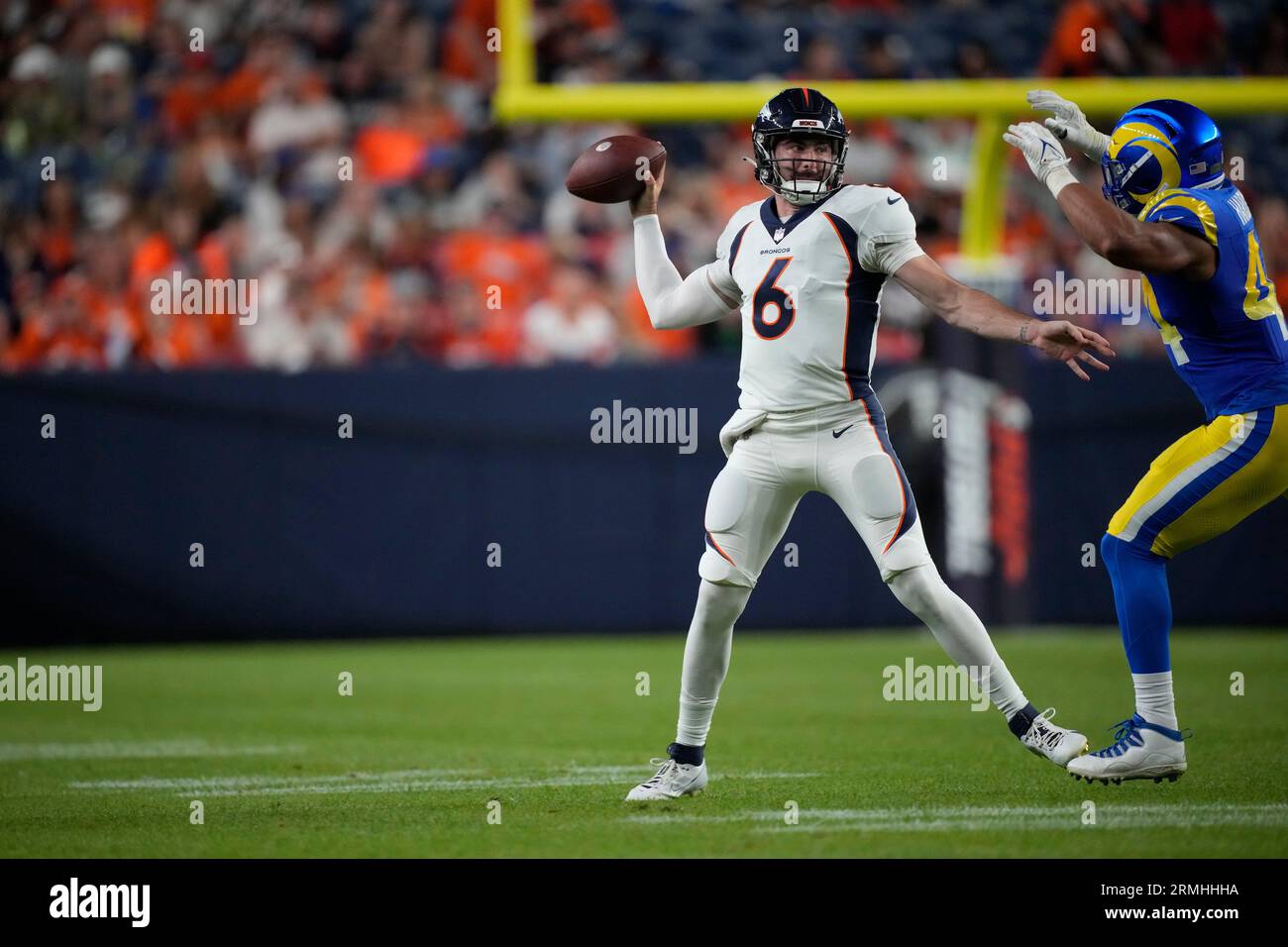 Denver Broncos quarterback Ben DiNucci (6) passes the ball as Los ...