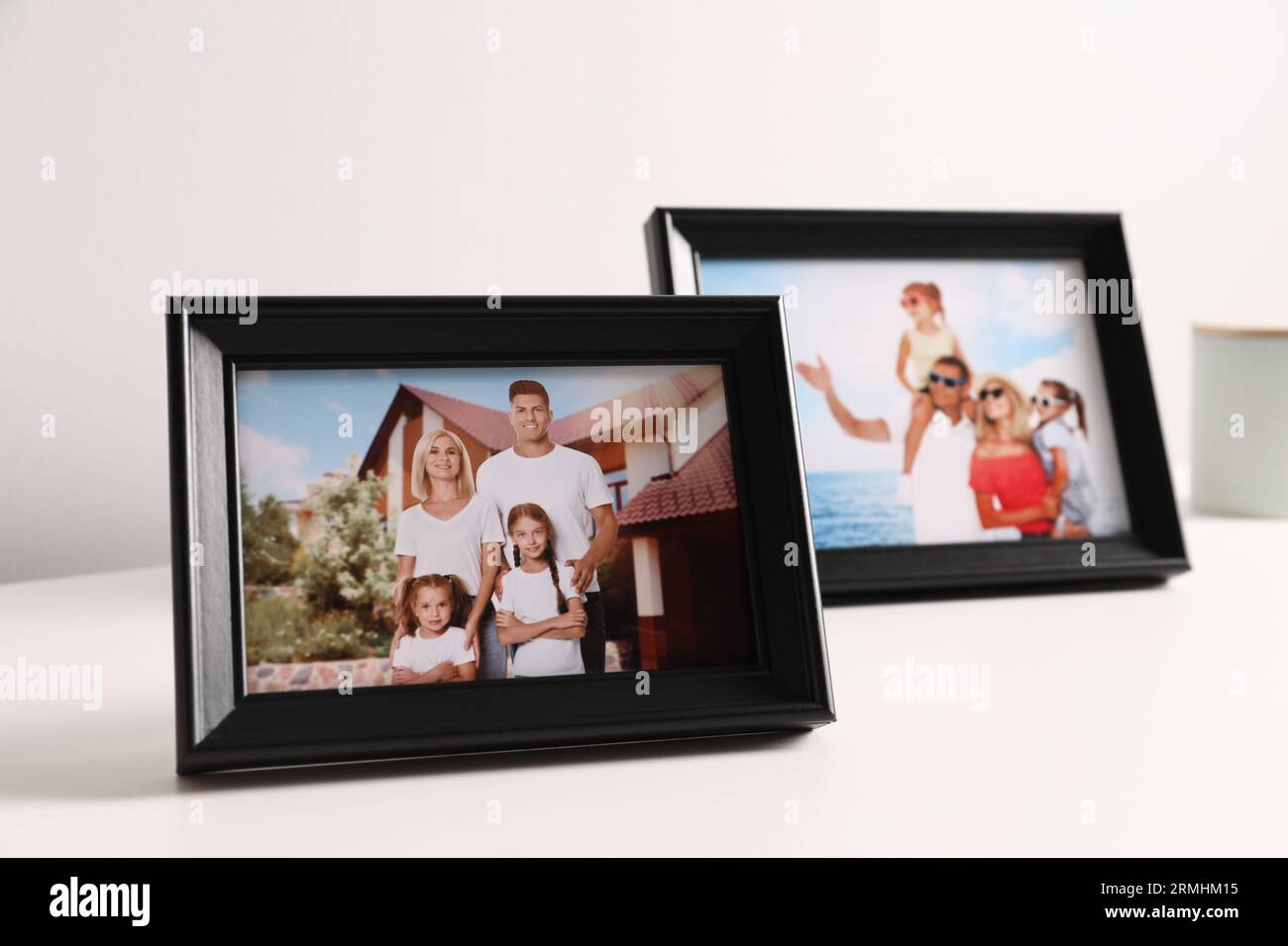 Family photos frames hi-res stock photography and images - Alamy