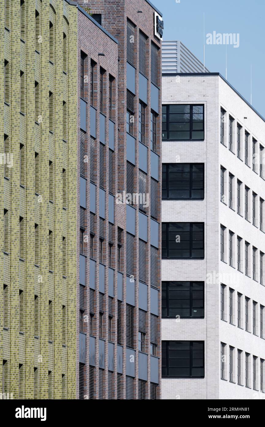 Modern commercial buildings exterior hi-res stock photography and ...
