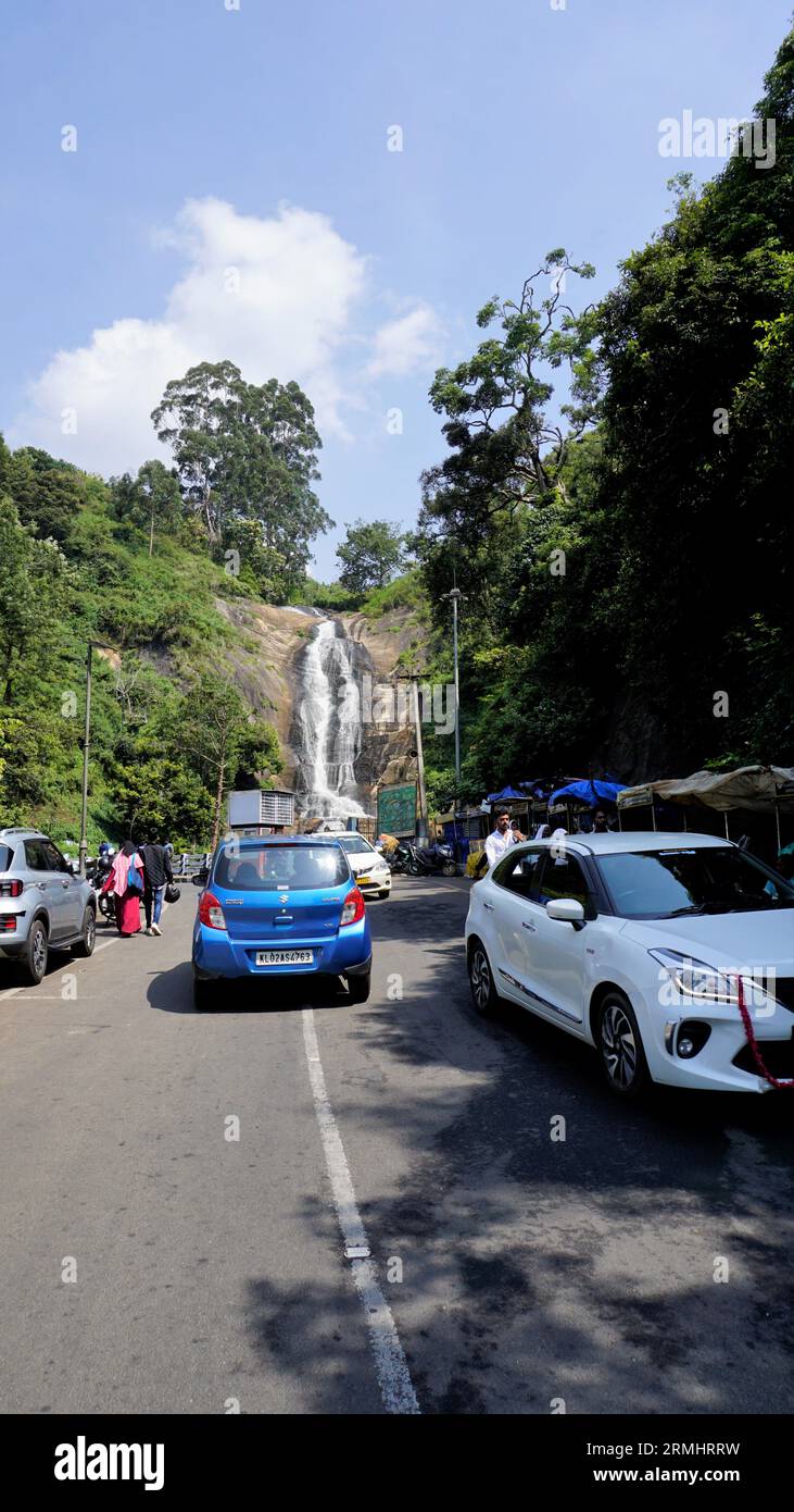 Beautiful scenic view of kodaikanal Silver Cascade Waterfall with ...