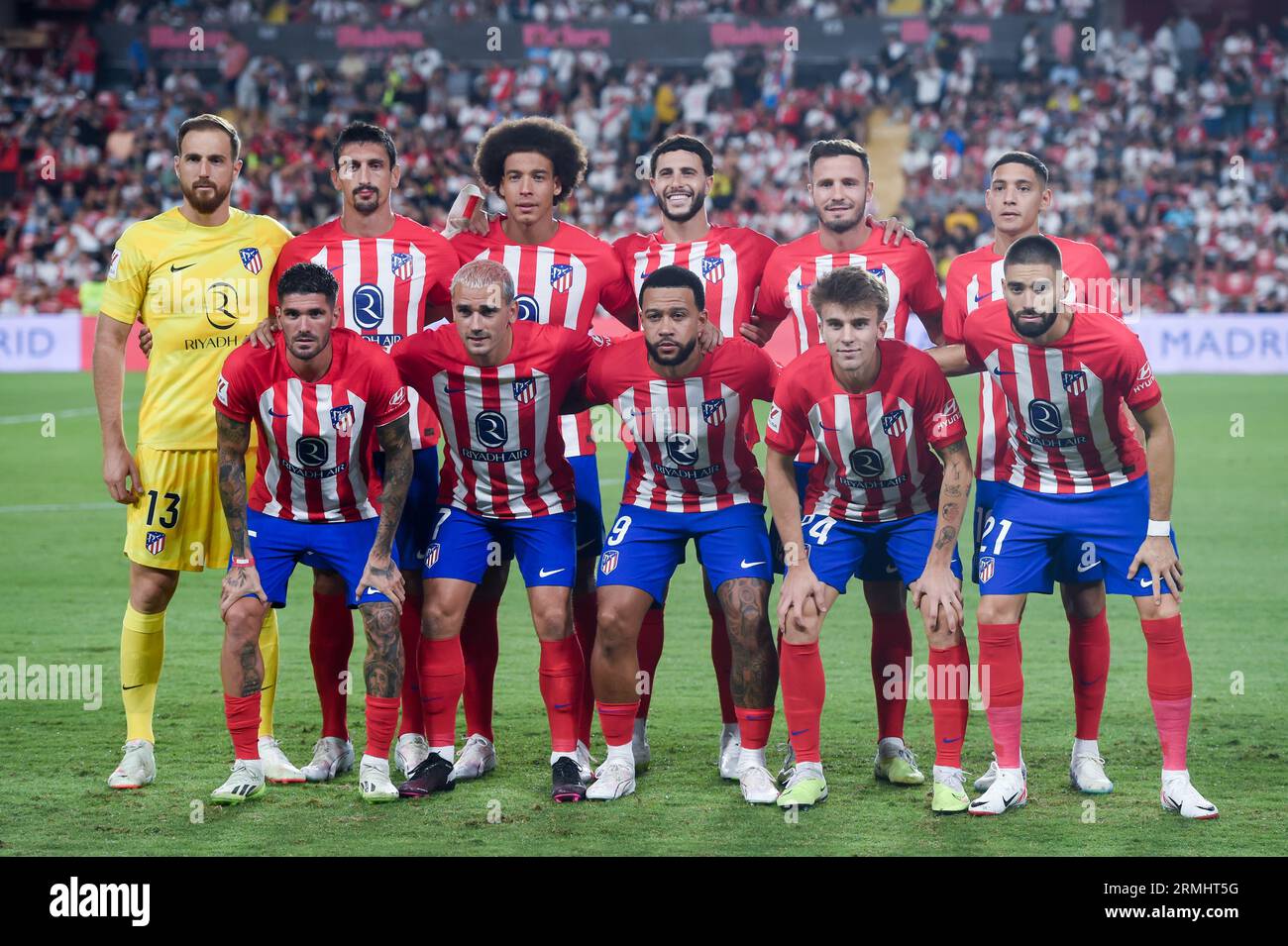 Pose de rayo hi-res stock photography and images - Alamy