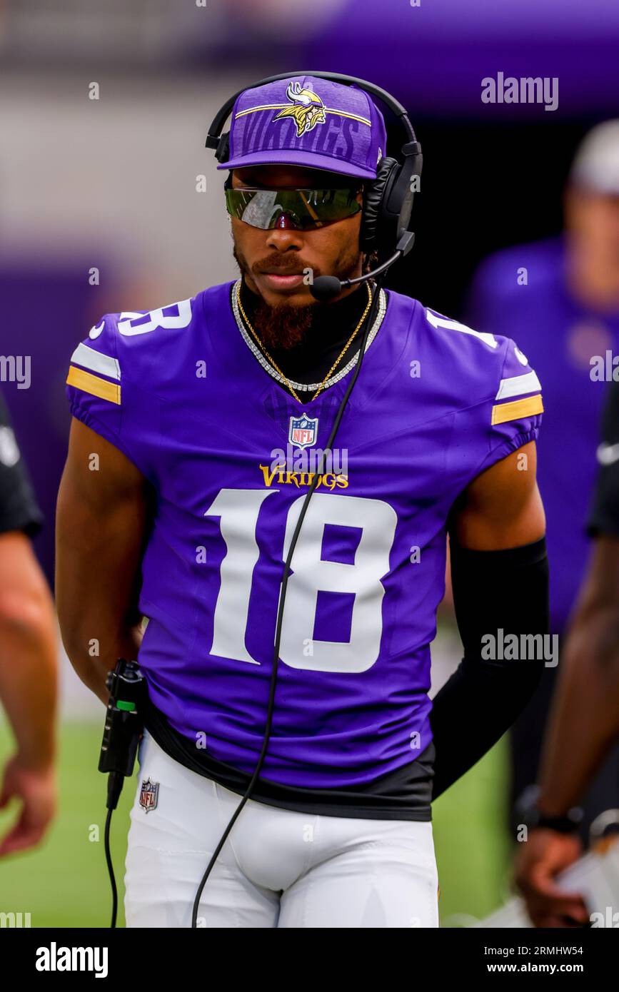 Minnesota Vikings wide receiver Justin Jefferson on the sideline during ...