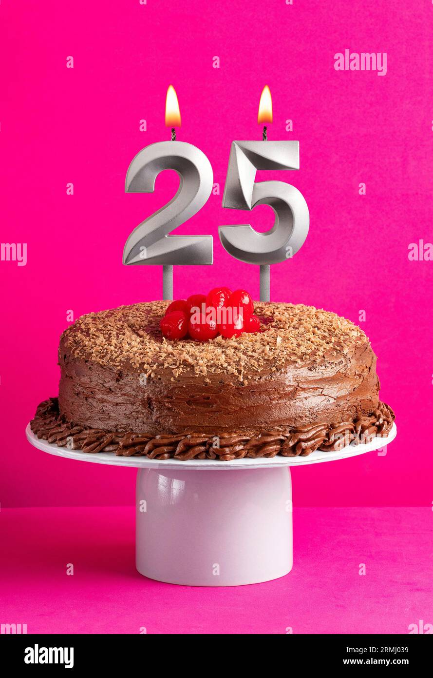 Number 25 candle hi-res stock photography and images - Alamy