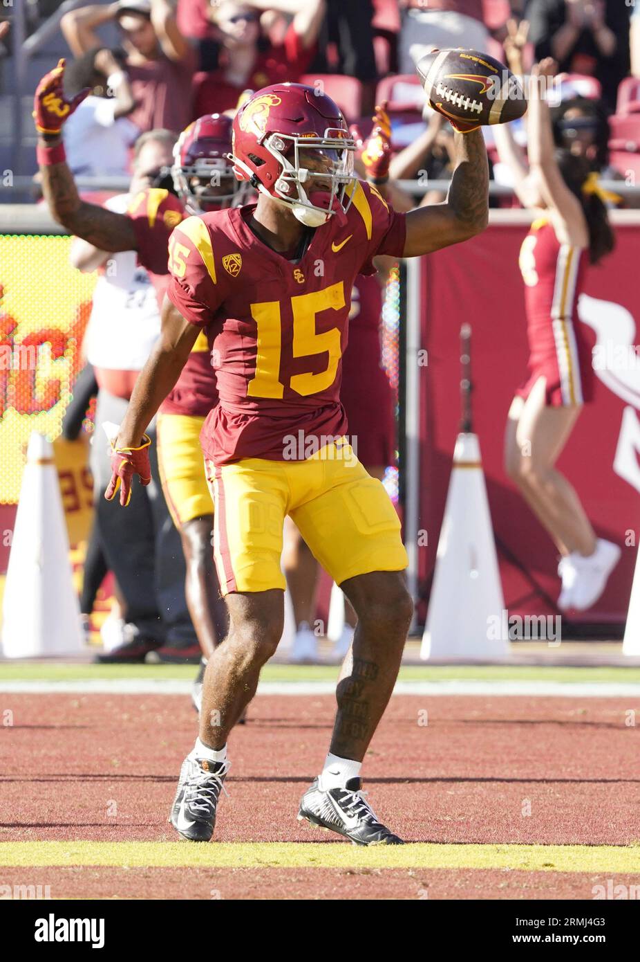 USC Trojans wide receiver Dorian Singer (15) makes a play with the ...