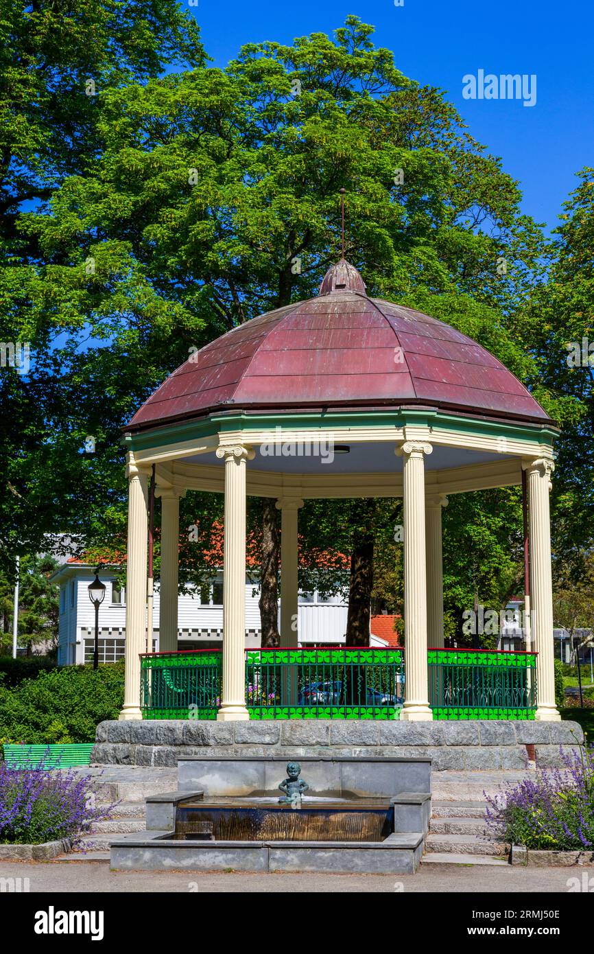 Gazebo architecture hi-res stock photography and images - Alamy