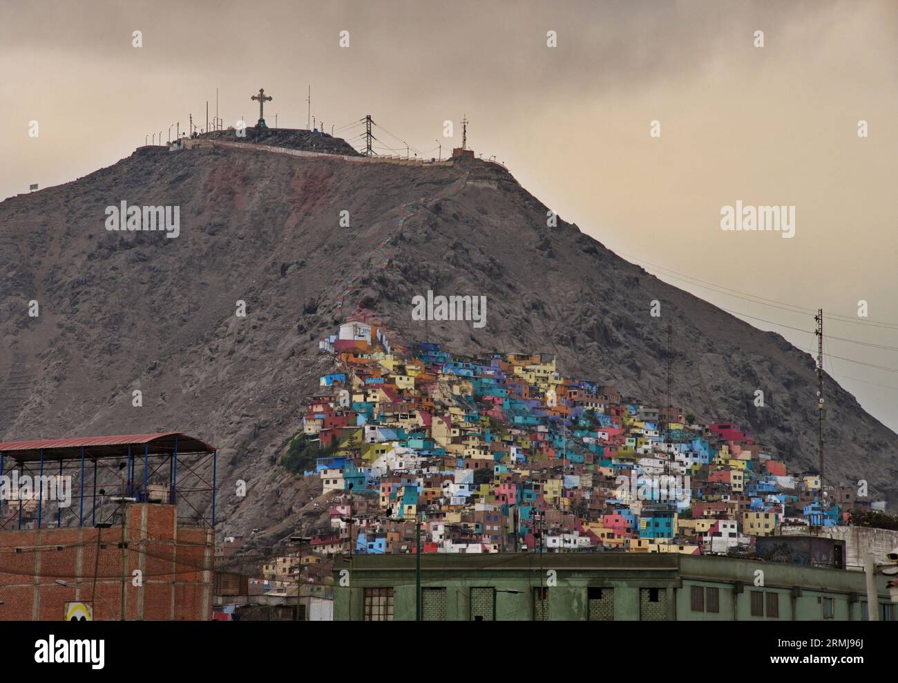 Hill with the colorful slums in Lima, Peru Stock Photo - Alamy