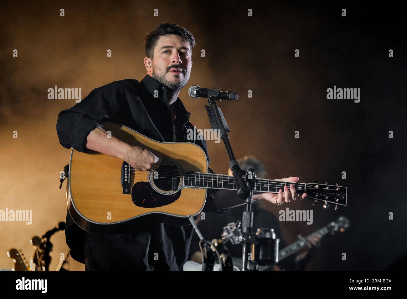 British folk rock band hi-res stock photography and images - Alamy