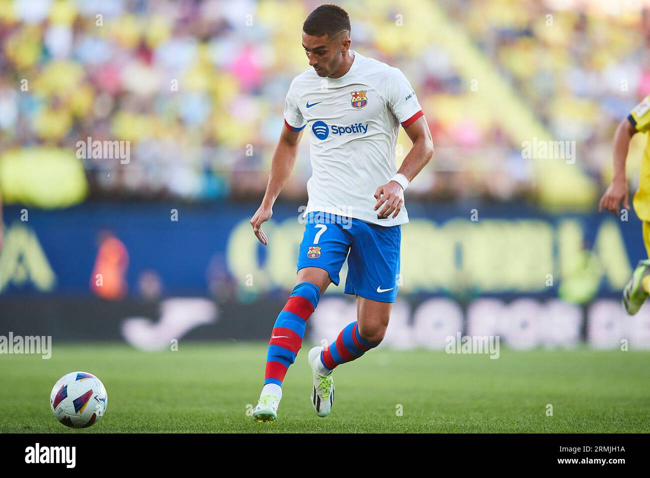 Ferran Torres (FC Barcelona, #7) in action during the LaLiga match between Villarreal v ...