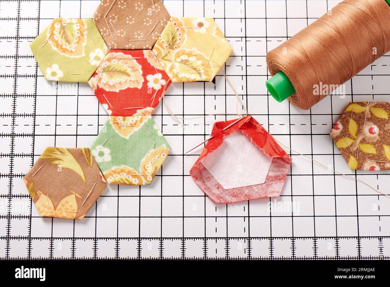 English paper piece hi-res stock photography and images - Alamy