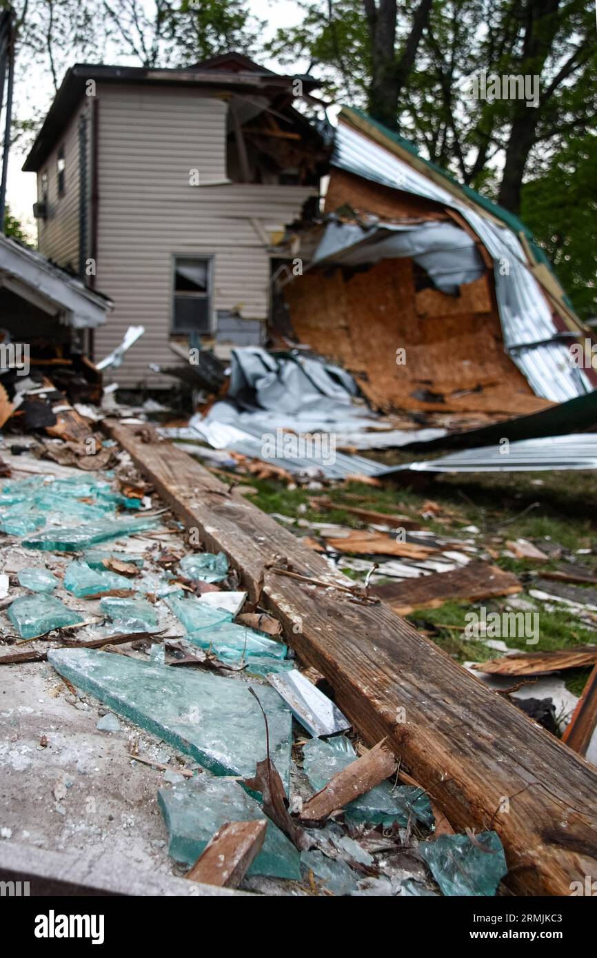Roof blown off hi-res stock photography and images - Alamy