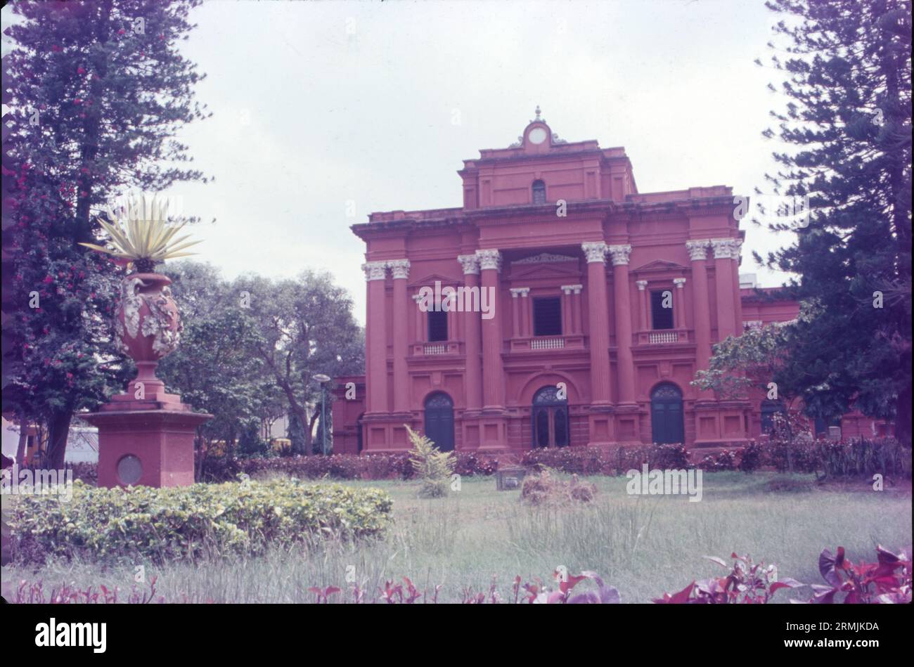 Size 100 acres hi-res stock photography and images - Alamy