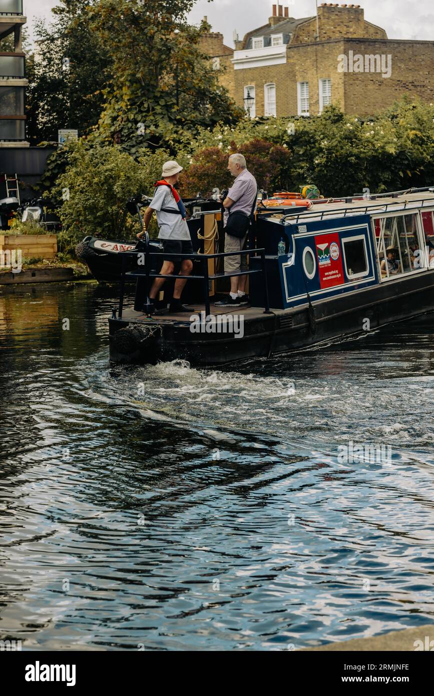 London City Road Lock Regent's Canal Stock Photo - Alamy