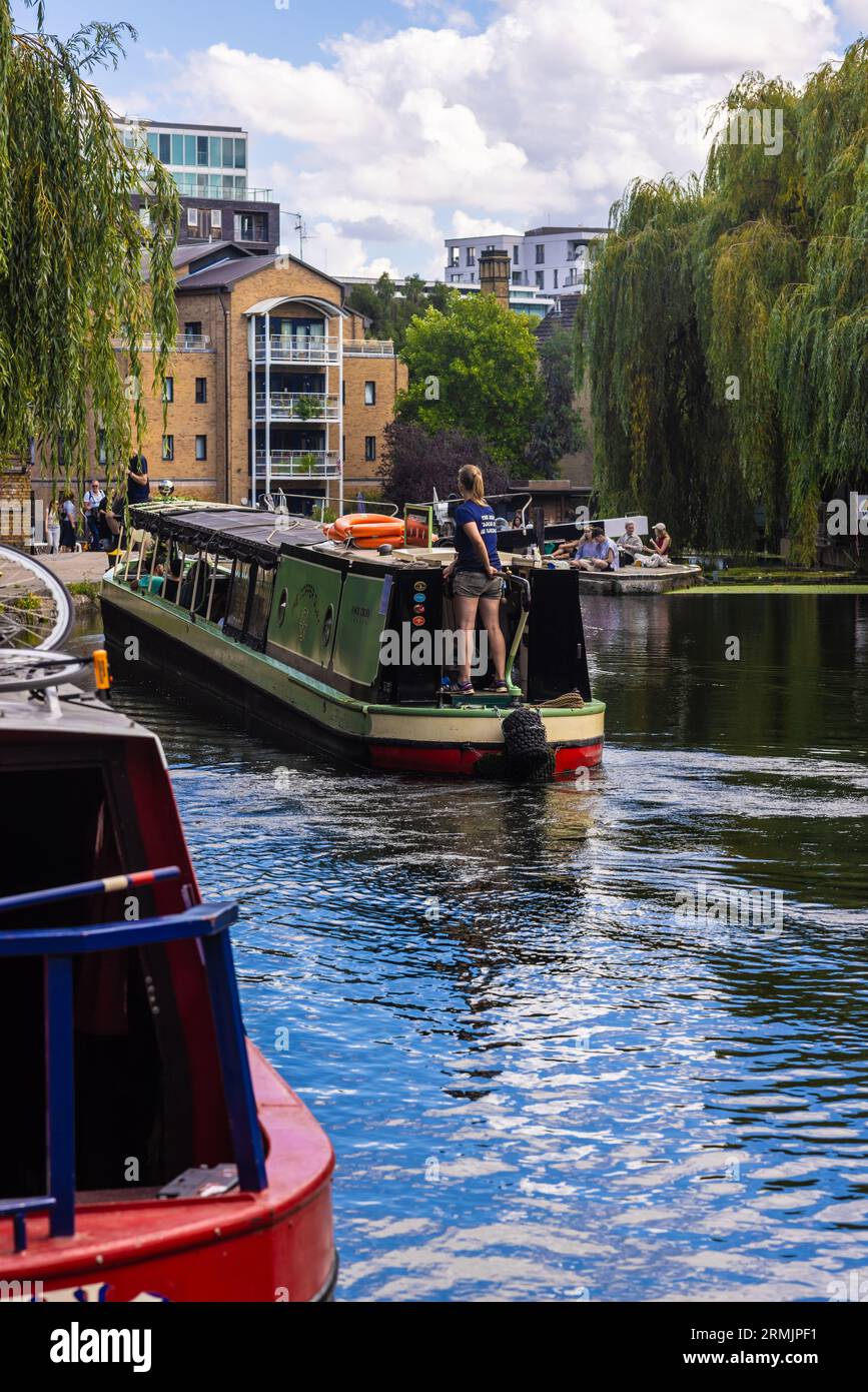 London City Road Lock Regent's Canal Stock Photo - Alamy