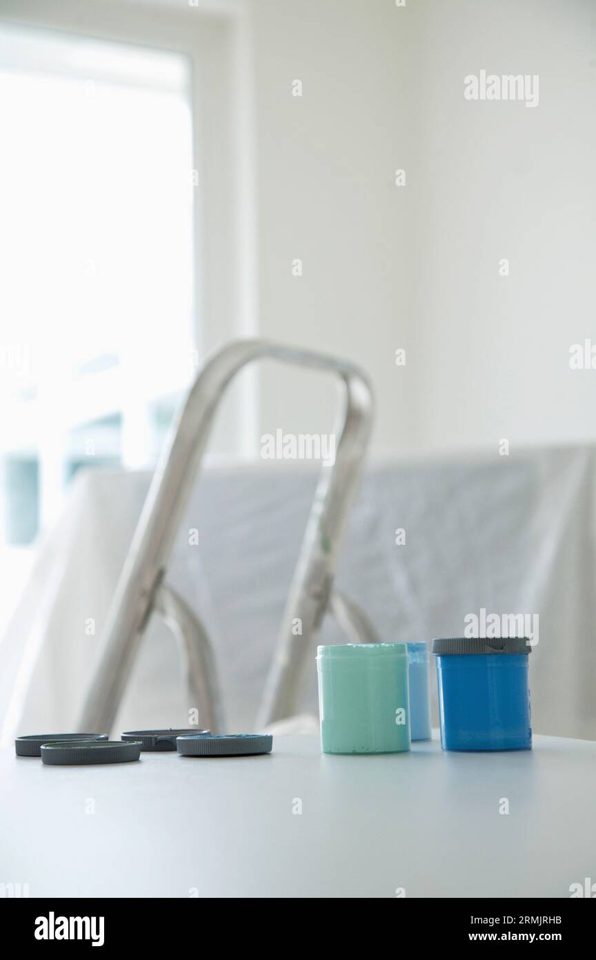 Paint testers hi-res stock photography and images - Alamy