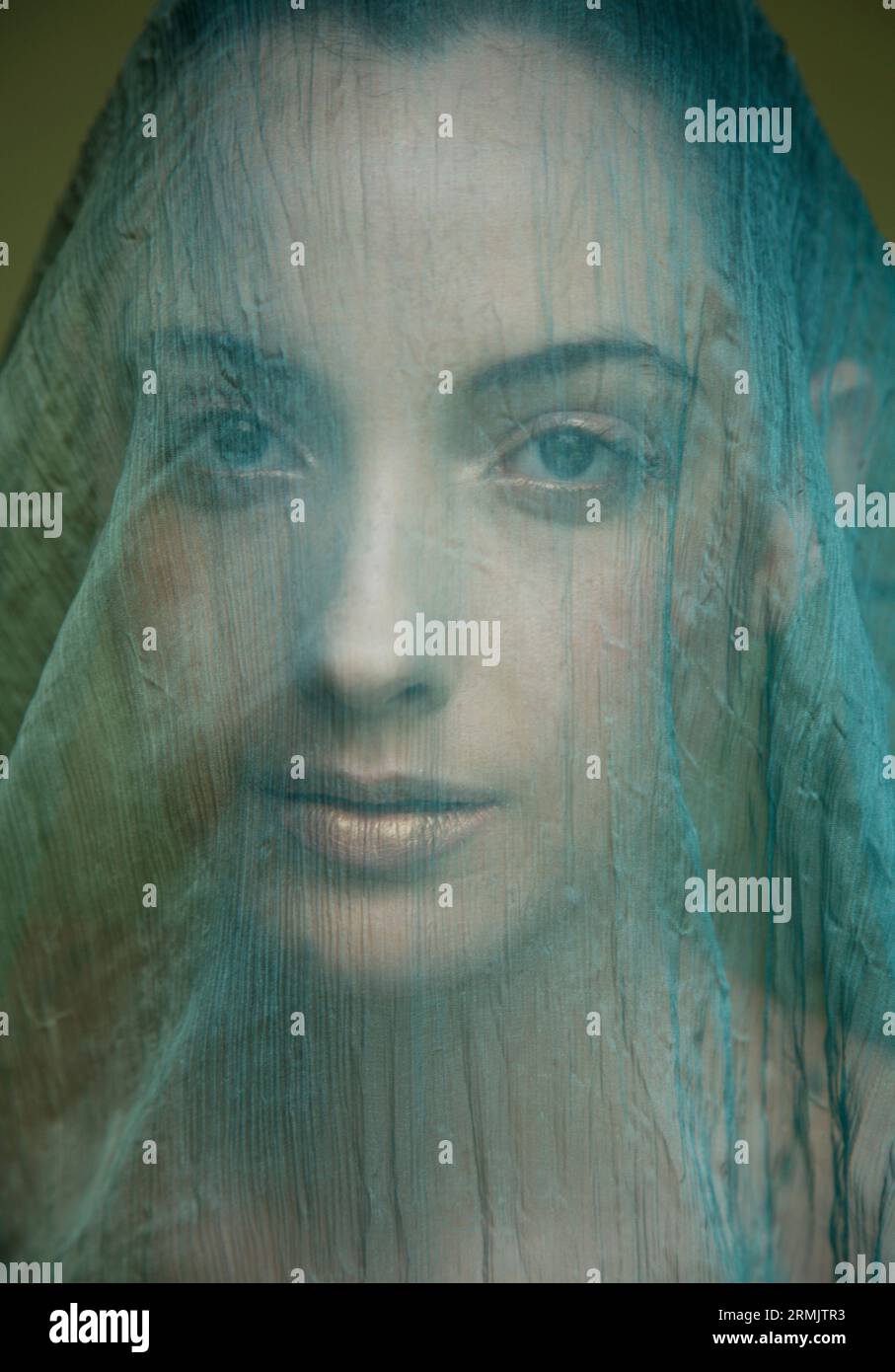 Sheer veil hi-res stock photography and images - Alamy